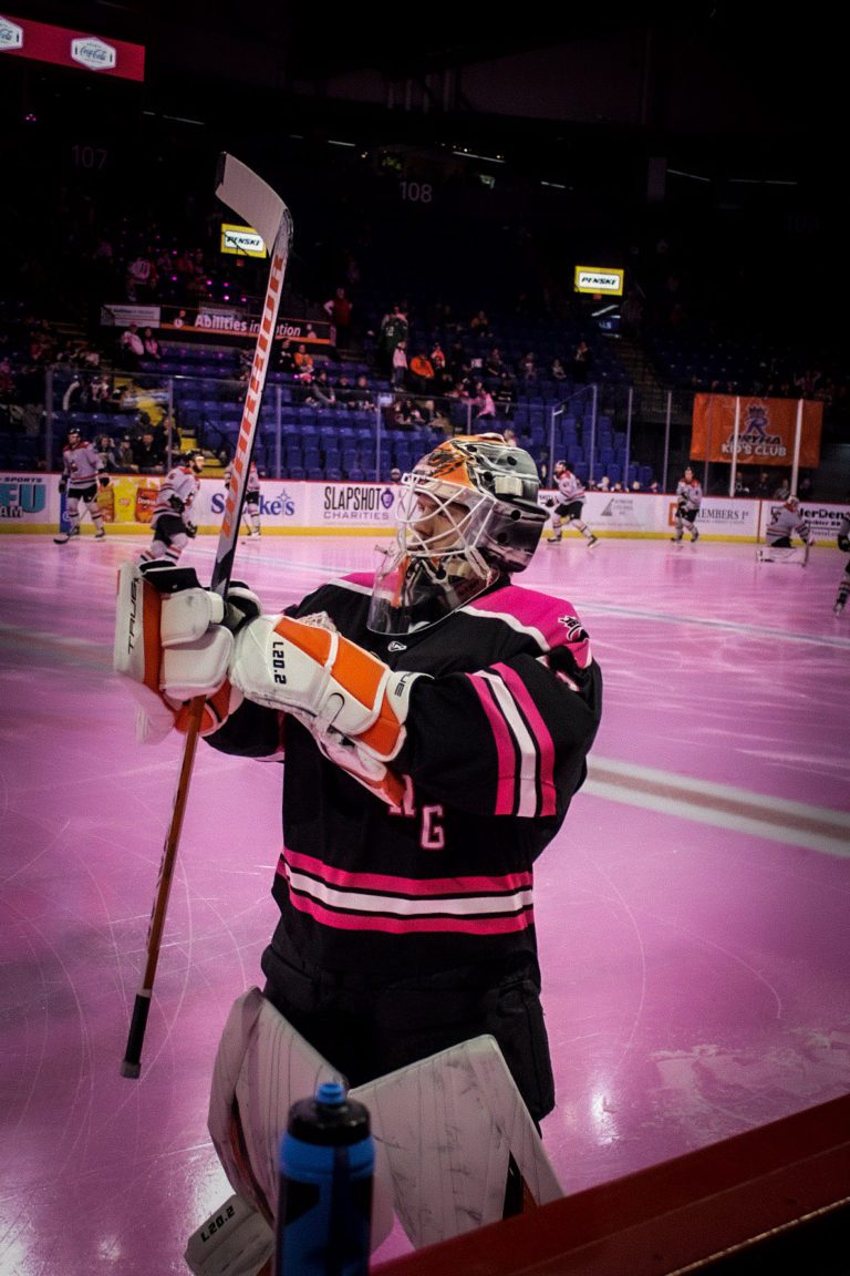 Pink in the Rink Photo Gallery - FLYERS NITTY GRITTY