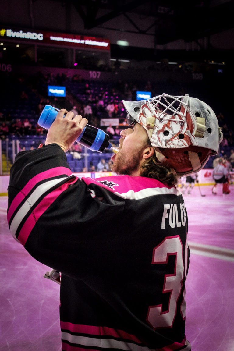Pink in the Rink Photo Gallery - FLYERS NITTY GRITTY