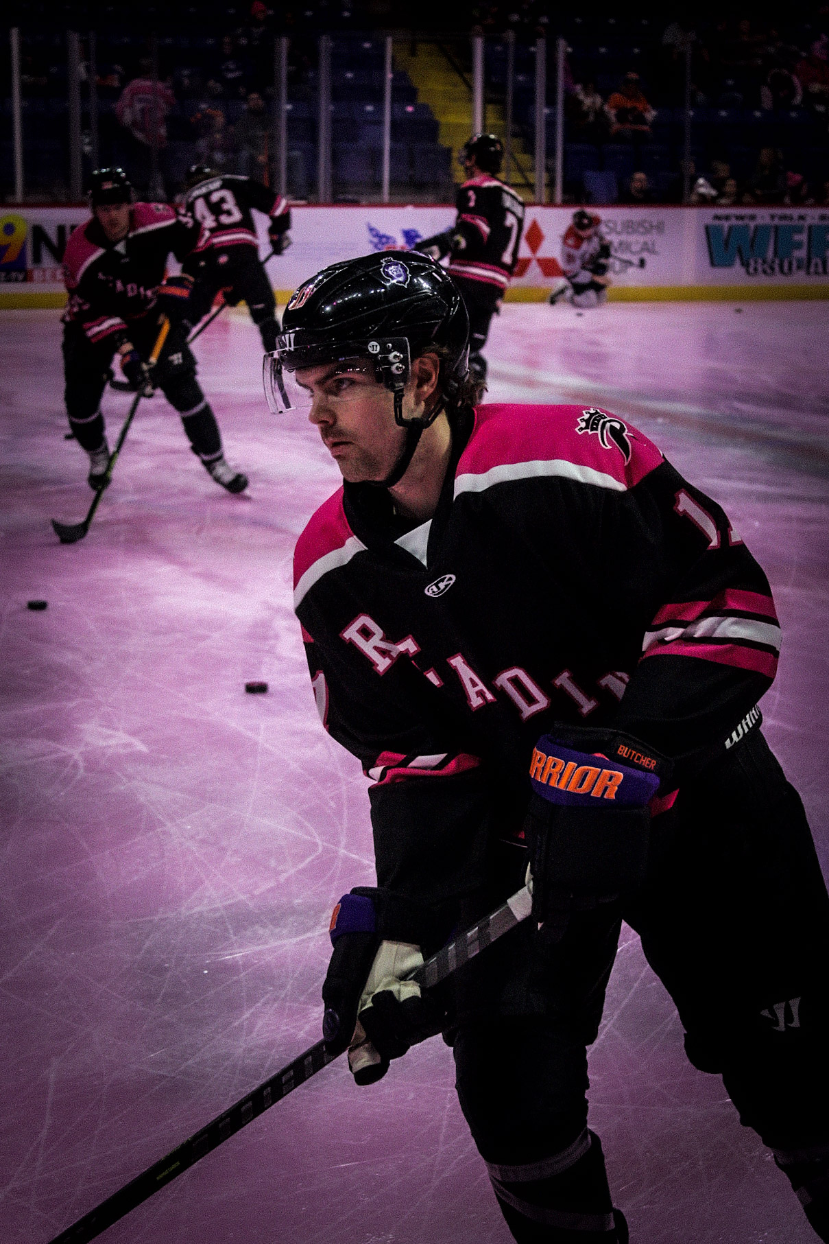 Pink in the Rink Photo Gallery - FLYERS NITTY GRITTY