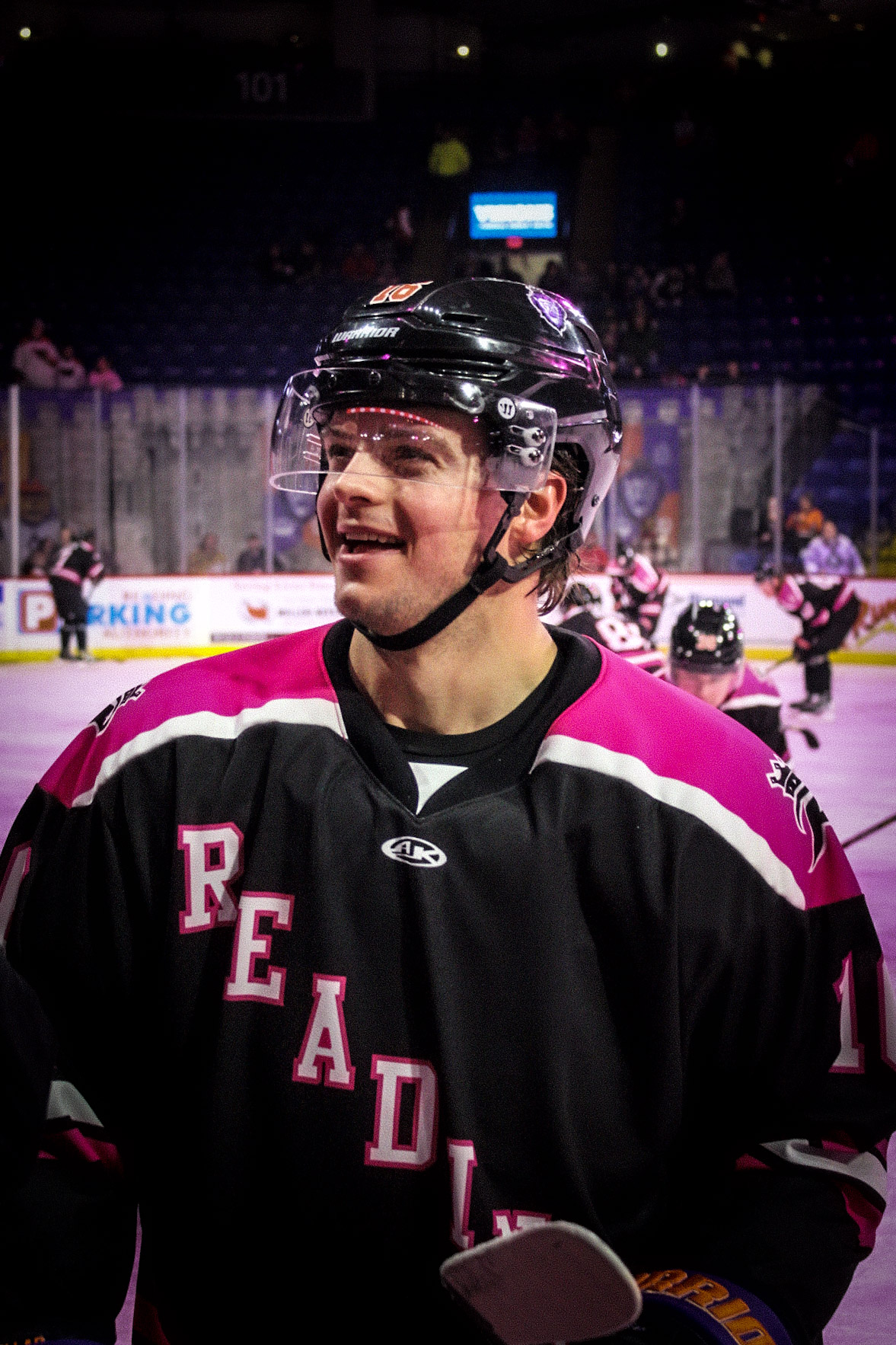 Pink in the Rink Photo Gallery - FLYERS NITTY GRITTY