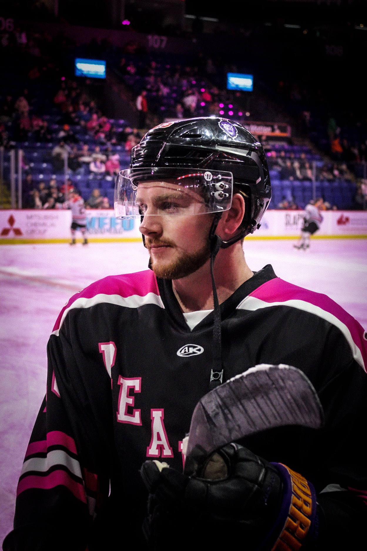 Pink in the Rink Photo Gallery - FLYERS NITTY GRITTY