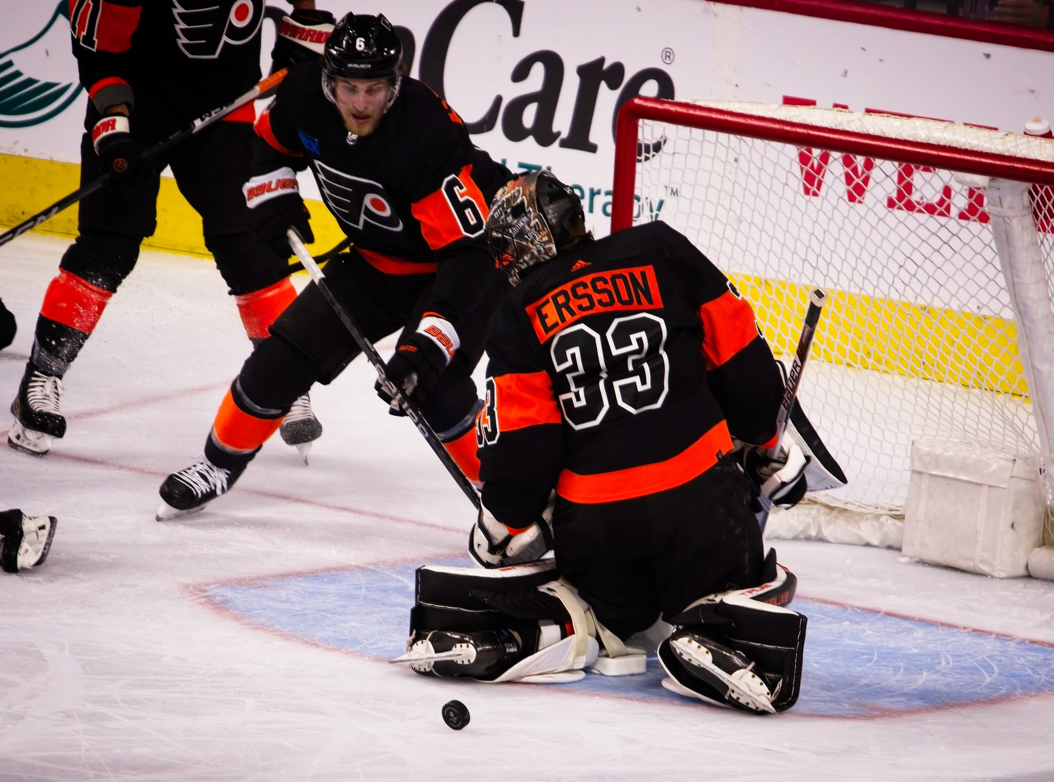 Samuel Ersson made a bit of history with the Flyers FLYERS NITTY GRITTY